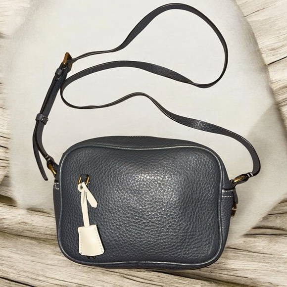 J. Crew | Bags | J Crew Signet Pebbled Leather Crossbody Camera Bag ...